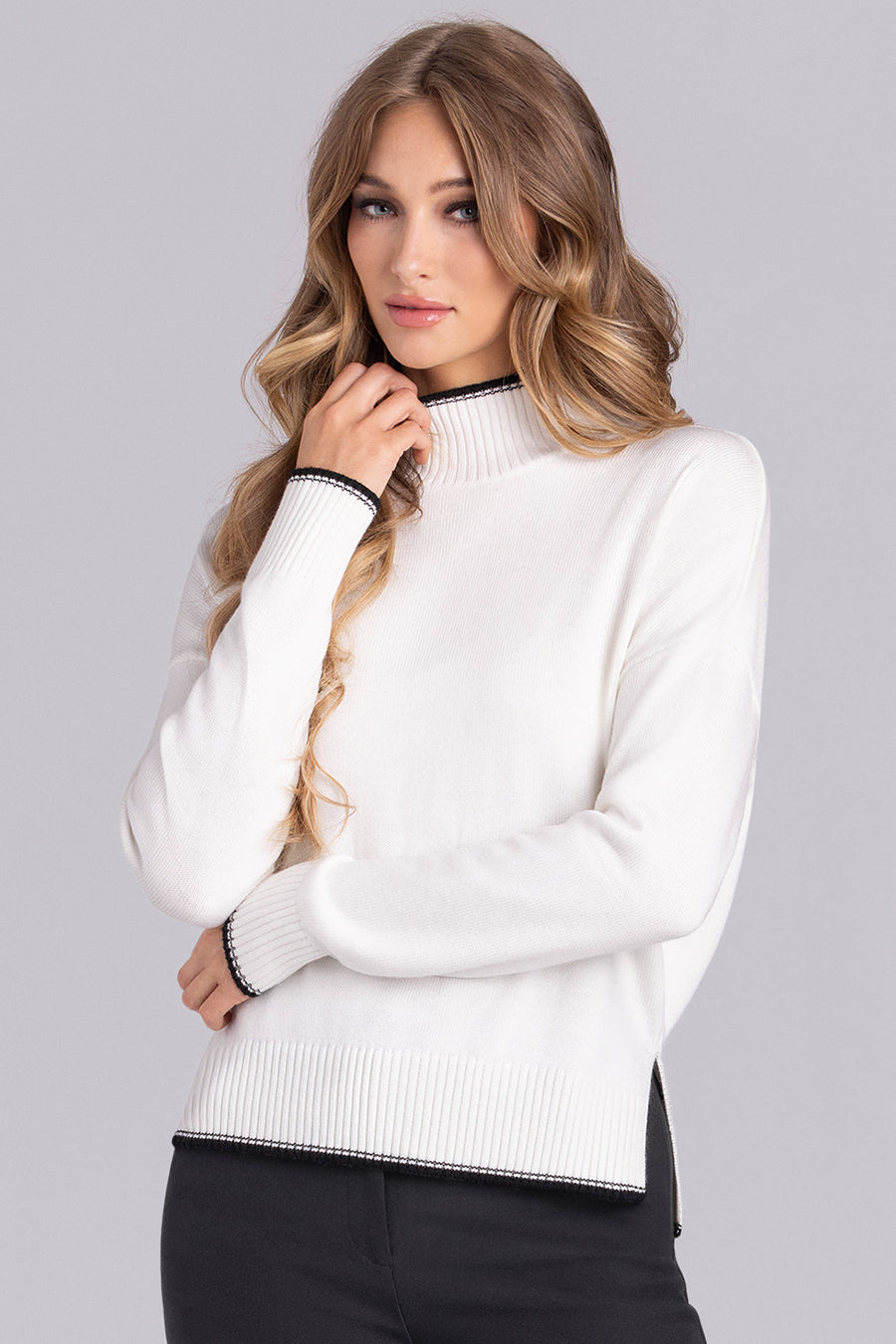Savoir In Off White – Buttercloth